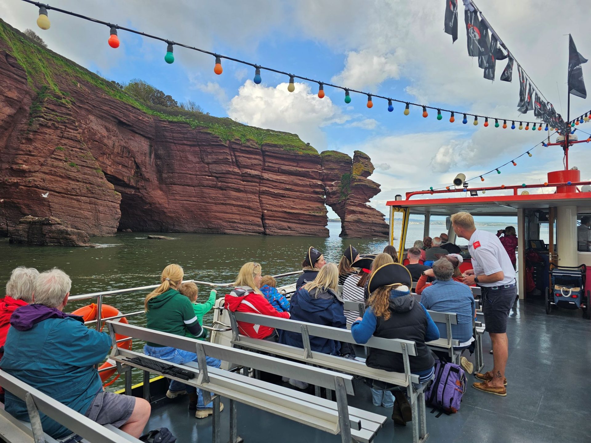 Coastal Cruising - Stuart Line Cruises